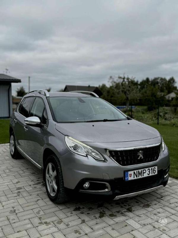 Grey Peugeot 2008 2015 in Sakiai, with an engine capacity of 1.60 L and mileage of 158 thousand km for 6200 €, photo 2 on AUTOMOTO.COM.LV