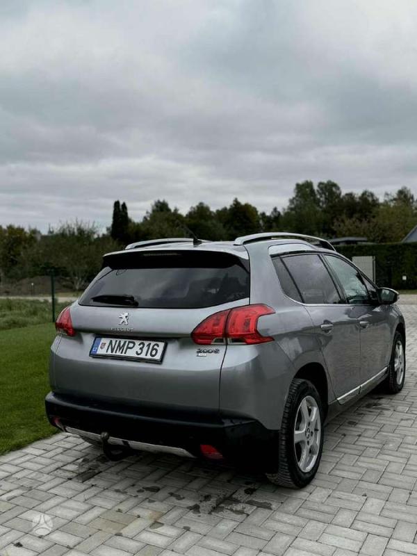 Grey Peugeot 2008 2015 in Sakiai, with an engine capacity of 1.60 L and mileage of 158 thousand km for 6200 €, photo 7 on AUTOMOTO.COM.LV