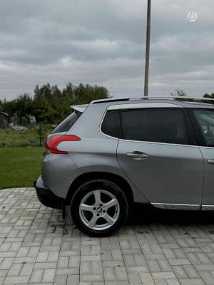 Pelēks Peugeot 2008 2015 Šakiai, ar dzinēja tilpumu 1.60 L un nobraukumu 158 tūkst. km par 6200 €, foto 8 vietnē AUTOMOTO.COM.LV