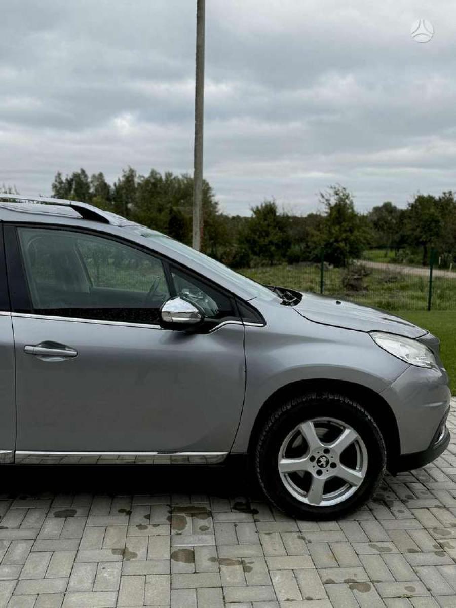 Pelēks Peugeot 2008 2015 Šakiai, ar dzinēja tilpumu 1.60 L un nobraukumu 158 tūkst. km par 6200 €, foto 9 vietnē AUTOMOTO.COM.LV