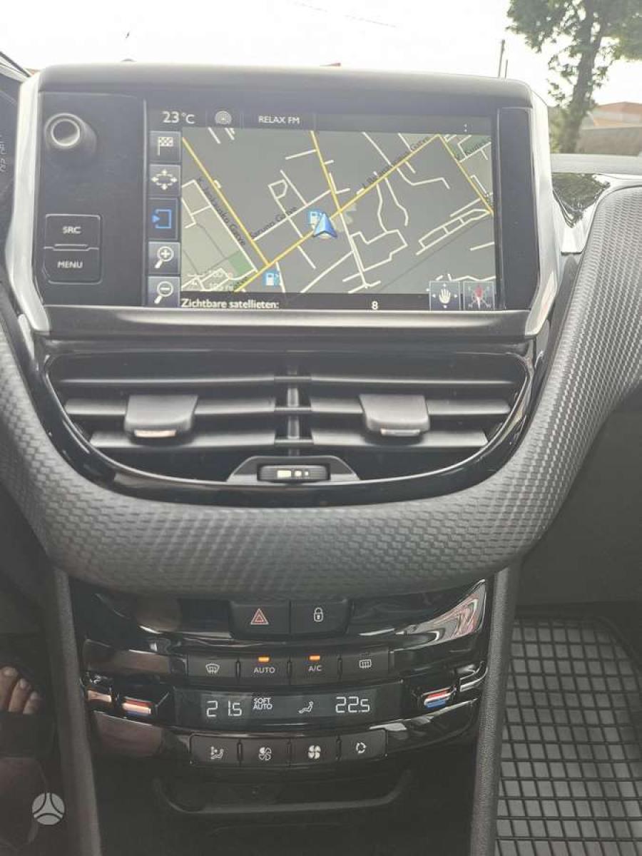 Grey Peugeot 2008 2015 in Siauliai, with an engine capacity of 1.60 L and mileage of 267 thousand km for 5950 €, photo 19 on AUTOMOTO.COM.LV