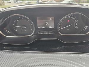 Grey Peugeot 2008 2015 in Siauliai, with an engine capacity of 1.60 L and mileage of 267 thousand km for 5750 €, photo 42 on AUTOMOTO.COM.LV
