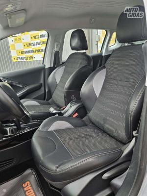 Pelēks Peugeot 2008 2015 Šauļi, ar dzinēja tilpumu 1.60 L un nobraukumu 267 tūkst. km par 5750 €, foto 13 vietnē AUTOMOTO.COM.LV