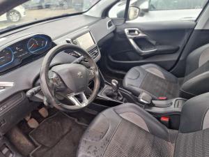 Pelēks Peugeot 2008 2016 Tauragė, ar dzinēja tilpumu 1.20 L un nobraukumu 113 tūkst. km par 3900 €, foto 6 vietnē AUTOMOTO.COM.LV