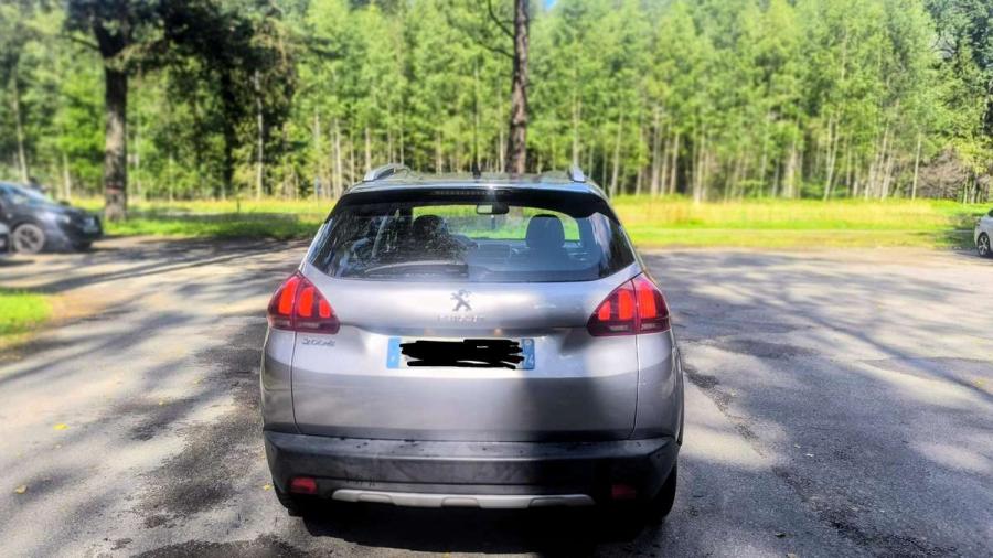 Pelēks Peugeot 2008 2018 Tauragė, ar dzinēja tilpumu 1.20 L un nobraukumu 176 tūkst. km par 5900 €, foto 6 vietnē AUTOMOTO.COM.LV