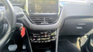 Pelēks Peugeot 2008 2018 Tauragė, ar dzinēja tilpumu 1.20 L un nobraukumu 176 tūkst. km par 5900 €, foto 13 vietnē AUTOMOTO.COM.LV