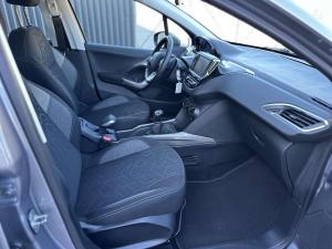 Pelēks Peugeot 2008 2019 Tauragė, ar dzinēja tilpumu 1.50 L un nobraukumu 170 tūkst. km par 6100 €, foto 9 vietnē AUTOMOTO.COM.LV