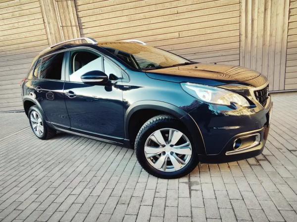 Pelēks Peugeot 2008 2019 Jelgava, ar dzinēja tilpumu 1.20 L un nobraukumu 70 tūkst. km par 8990 €, foto 2 vietnē AUTOMOTO.COM.LV