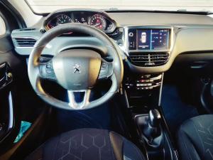 Grey Peugeot 2008 2019 in Jelgava, with an engine capacity of 1.20 L and mileage of 70 thousand km for 8990 €, photo 16 on AUTOMOTO.COM.LV