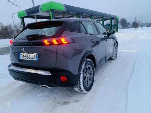 Grey Peugeot 2008 2020 in Taurage, with an engine capacity of 1.20 L and mileage of 163 thousand km for 10700 €, photo 3 on AUTOMOTO.COM.LV