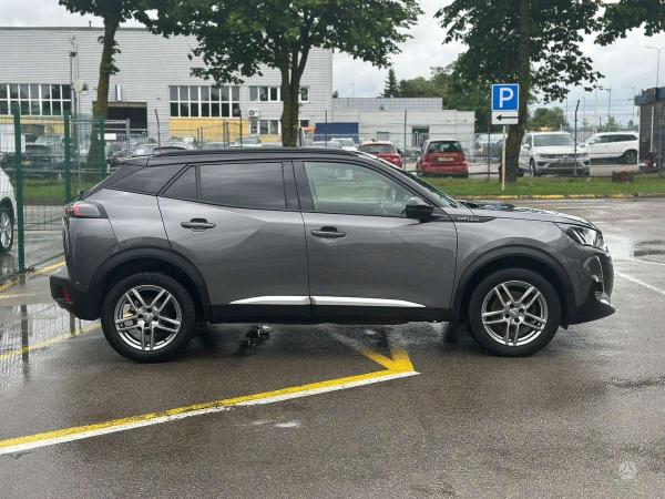 Grey Peugeot 2008 2020 in Klaipeda, with an engine capacity of 1.50 L and mileage of 213 thousand km for 12999 €, photo 9 on AUTOMOTO.COM.LV