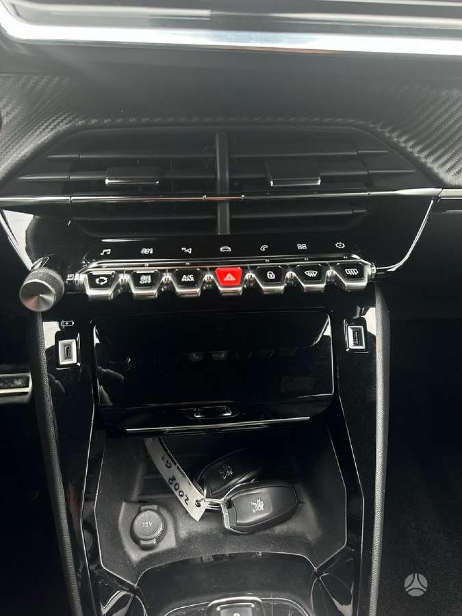 Pelēks Peugeot 2008 2020 Klaipėda, ar dzinēja tilpumu 1.50 L un nobraukumu 213 tūkst. km par 12999 €, foto 26 vietnē AUTOMOTO.COM.LV