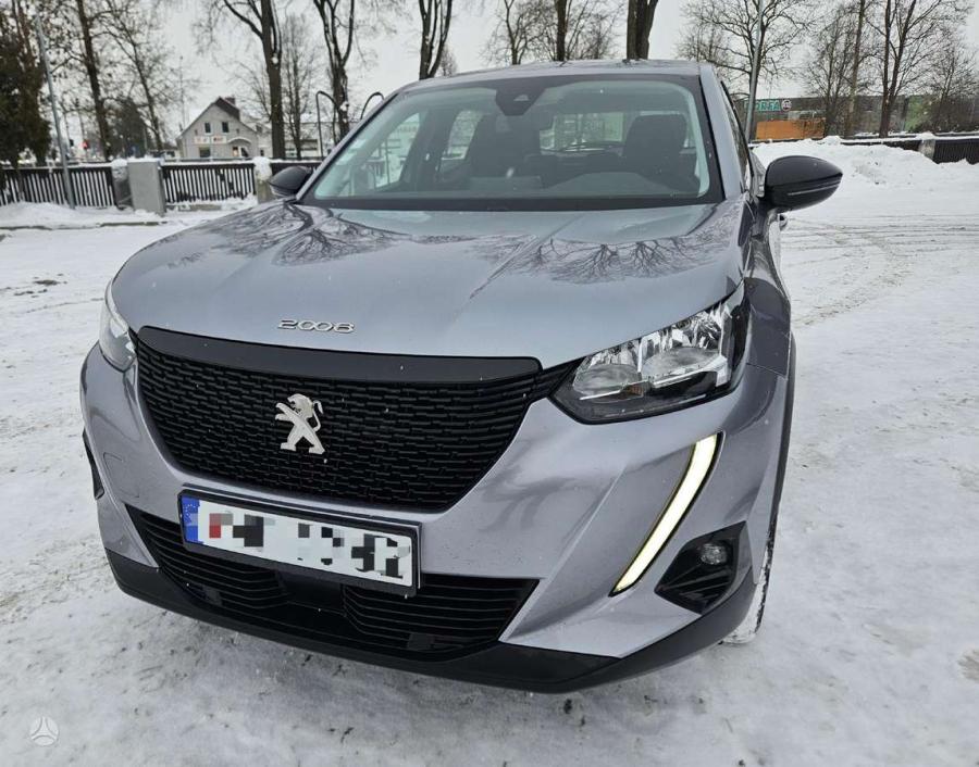 Grey Peugeot 2008 2022 in Taurage, with an engine capacity of 1.50 L and mileage of 167 thousand km for 8800 €, photo 2 on AUTOMOTO.COM.LV