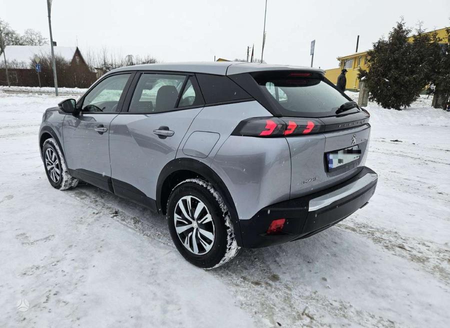 Grey Peugeot 2008 2022 in Taurage, with an engine capacity of 1.50 L and mileage of 167 thousand km for 8800 €, photo 5 on AUTOMOTO.COM.LV
