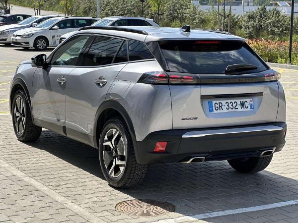 Pelēks Peugeot 2008 2023 Viļņa, ar dzinēja tilpumu 1.20 L un nobraukumu 170 tūkst. km par 13189 €, foto 8 vietnē AUTOMOTO.COM.LV