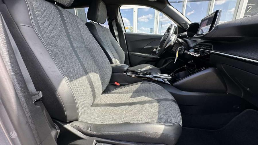 Pelēks Peugeot 2008 2023 Viļņa, ar dzinēja tilpumu 1.20 L un nobraukumu 170 tūkst. km par 13189 €, foto 19 vietnē AUTOMOTO.COM.LV
