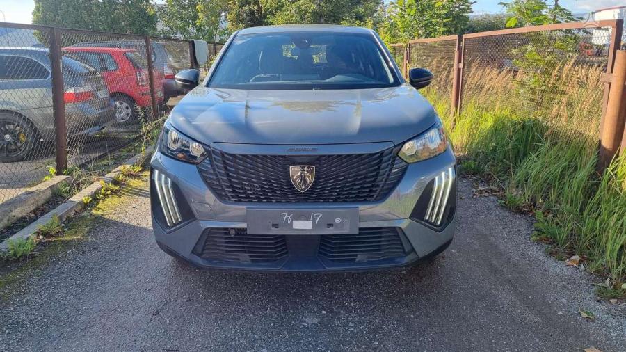 Pelēks Peugeot 2008 2023 Šauļi, ar dzinēja tilpumu 1.20 L un nobraukumu 42 tūkst. km par 8800 €, foto 7 vietnē AUTOMOTO.COM.LV