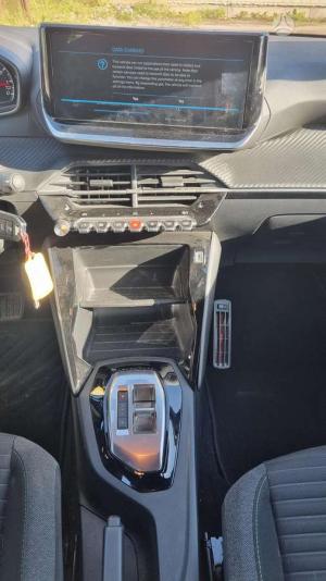 Pelēks Peugeot 2008 2023 Šauļi, ar dzinēja tilpumu 1.20 L un nobraukumu 42 tūkst. km par 8800 €, foto 24 vietnē AUTOMOTO.COM.LV