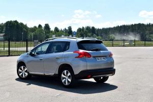 Pelēks Peugeot 2008 2015 Tauragė, ar dzinēja tilpumu 1.20 L un nobraukumu 140 tūkst. km par 4900 €, foto 3 vietnē AUTOMOTO.COM.LV