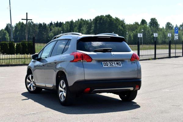 Pelēks Peugeot 2008 2015 Tauragė, ar dzinēja tilpumu 1.20 L un nobraukumu 140 tūkst. km par 4900 €, foto 4 vietnē AUTOMOTO.COM.LV