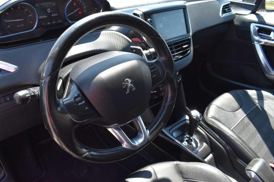 Pelēks Peugeot 2008 2015 Tauragė, ar dzinēja tilpumu 1.20 L un nobraukumu 140 tūkst. km par 4900 €, foto 8 vietnē AUTOMOTO.COM.LV