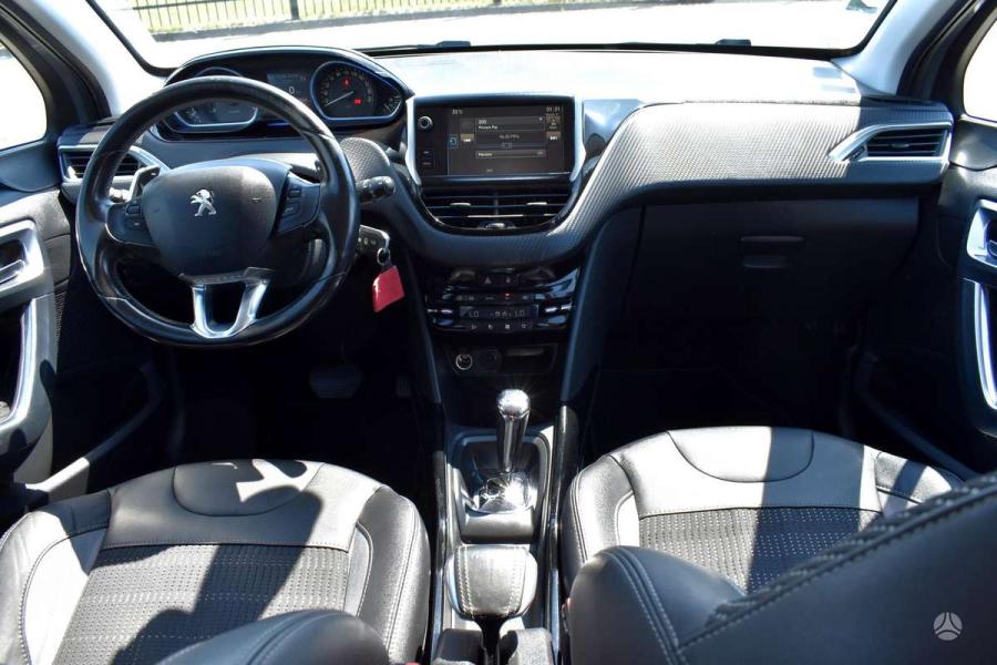 Pelēks Peugeot 2008 2015 Tauragė, ar dzinēja tilpumu 1.20 L un nobraukumu 140 tūkst. km par 4900 €, foto 14 vietnē AUTOMOTO.COM.LV