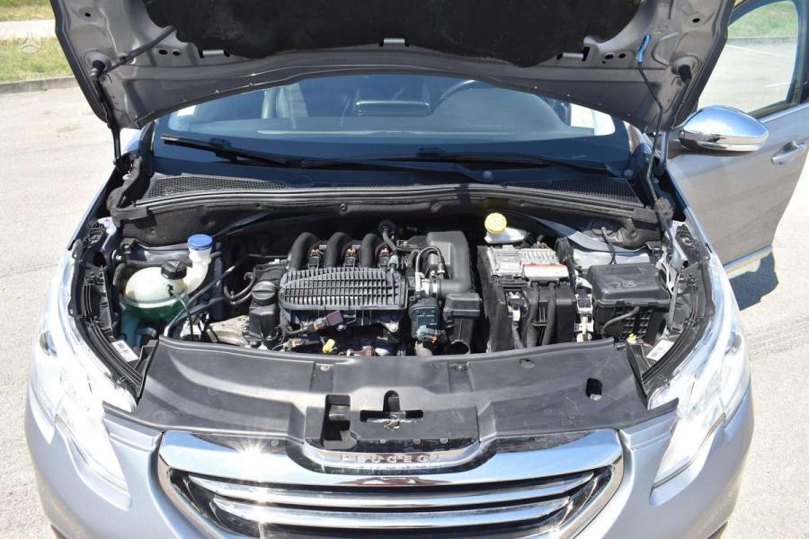 Pelēks Peugeot 2008 2015 Tauragė, ar dzinēja tilpumu 1.20 L un nobraukumu 140 tūkst. km par 4900 €, foto 19 vietnē AUTOMOTO.COM.LV