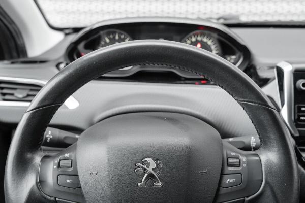 Pelēks Peugeot 2008 2017 Mārupe, ar dzinēja tilpumu 1.60 L un nobraukumu 143 tūkst. km par 8750 €, foto 11 vietnē AUTOMOTO.COM.LV
