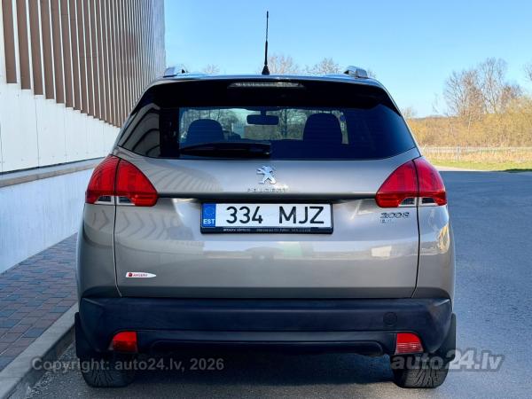 Grey Peugeot 2008 2014 in Tallinn, with an engine capacity of 1.20 L and mileage of 110 thousand km for 4995 €, photo 5 on AUTOMOTO.COM.LV