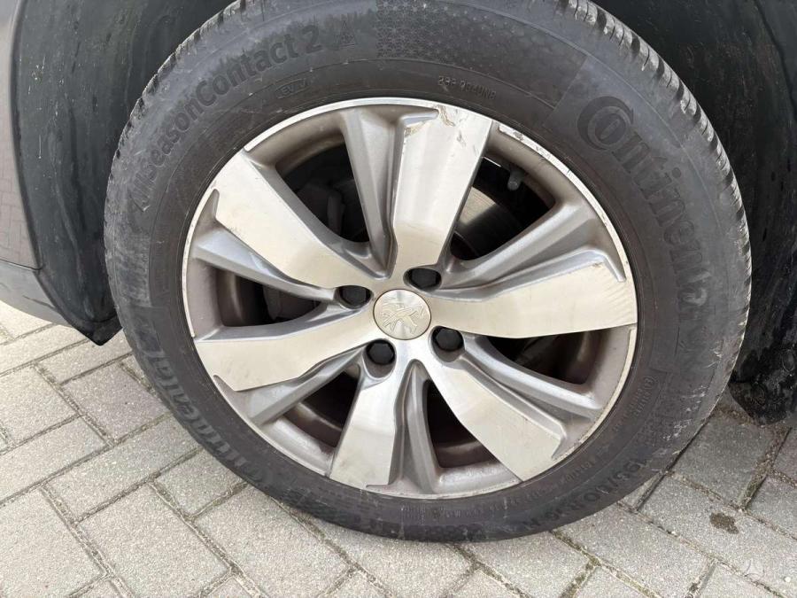 Pelēks Peugeot 2008 2015 Tauragė, ar dzinēja tilpumu 1.20 L un nobraukumu 119 tūkst. km par 5300 €, foto 38 vietnē AUTOMOTO.COM.LV