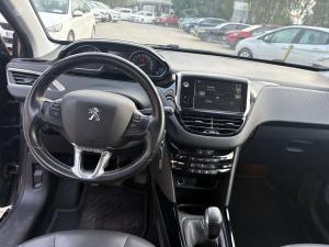 Pelēks Peugeot 2008 2015 Tauragė, ar dzinēja tilpumu 1.20 L un nobraukumu 119 tūkst. km par 5300 €, foto 8 vietnē AUTOMOTO.COM.LV