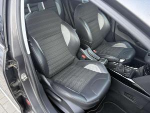 Pelēks Peugeot 2008 2015 Tauragė, ar dzinēja tilpumu 1.20 L un nobraukumu 119 tūkst. km par 5300 €, foto 12 vietnē AUTOMOTO.COM.LV