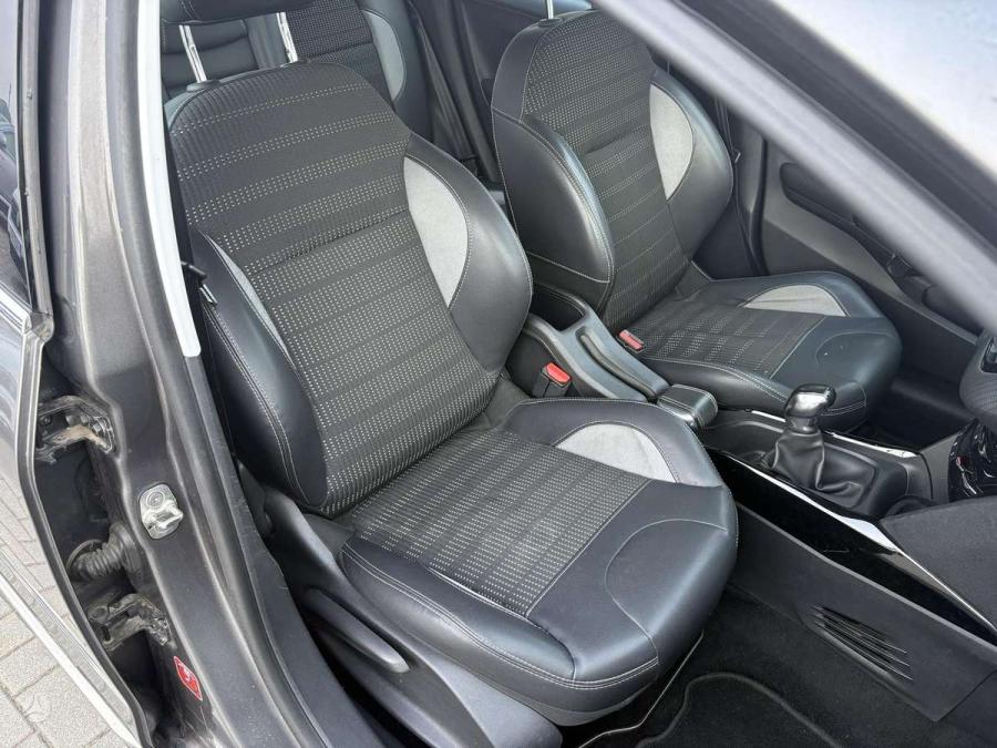Pelēks Peugeot 2008 2015 Tauragė, ar dzinēja tilpumu 1.20 L un nobraukumu 119 tūkst. km par 5300 €, foto 12 vietnē AUTOMOTO.COM.LV