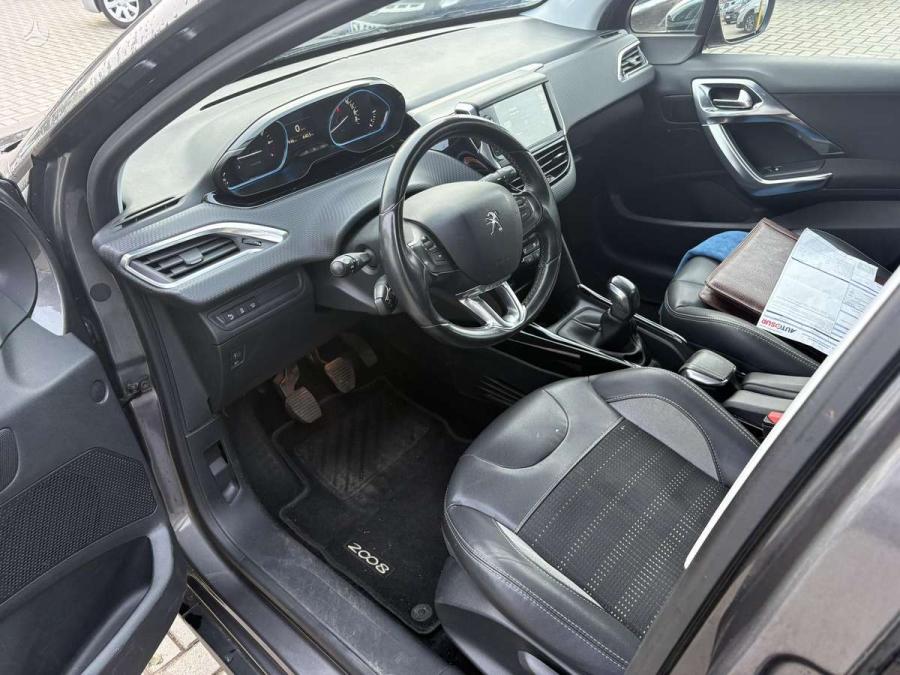 Pelēks Peugeot 2008 2015 Tauragė, ar dzinēja tilpumu 1.20 L un nobraukumu 119 tūkst. km par 5300 €, foto 14 vietnē AUTOMOTO.COM.LV