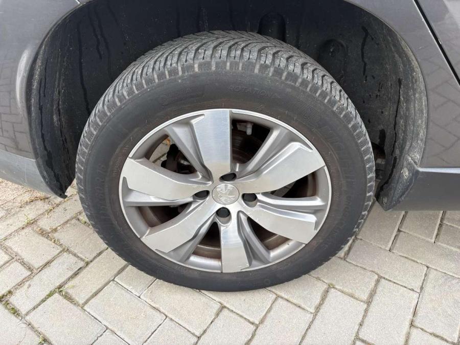 Pelēks Peugeot 2008 2015 Tauragė, ar dzinēja tilpumu 1.20 L un nobraukumu 119 tūkst. km par 5300 €, foto 41 vietnē AUTOMOTO.COM.LV