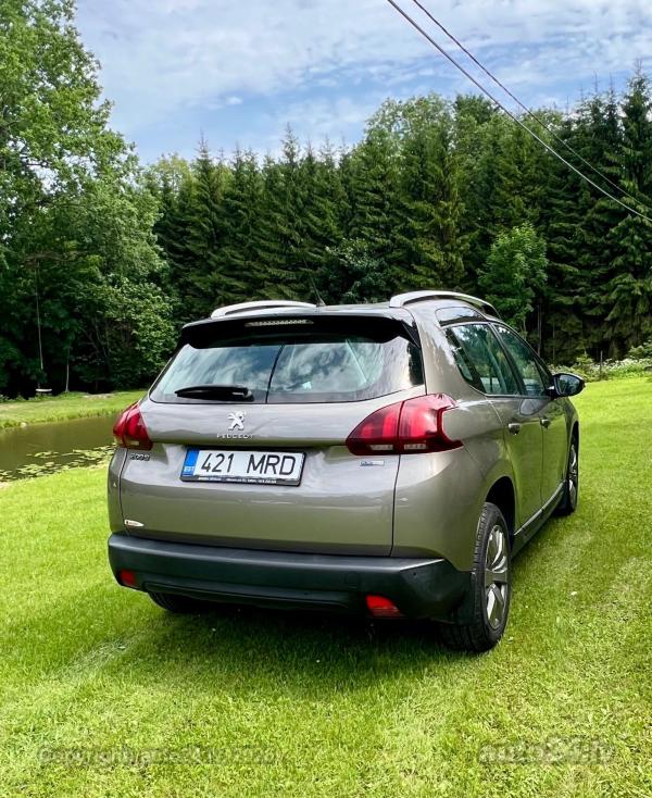 Pelēks Peugeot 2008 2017 Tallina, ar dzinēja tilpumu 1.20 L un nobraukumu 110 tūkst. km par 7200 €, foto 5 vietnē AUTOMOTO.COM.LV