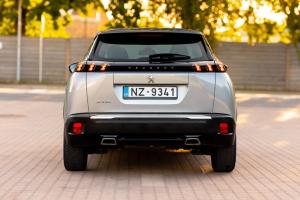 Grey Peugeot 2008 2021 in Riga, with an engine capacity of 1.20 L and mileage of 172 thousand km for 15750 €, photo 5 on AUTOMOTO.COM.LV
