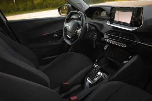 Grey Peugeot 2008 2021 in Riga, with an engine capacity of 1.20 L and mileage of 172 thousand km for 15750 €, photo 9 on AUTOMOTO.COM.LV