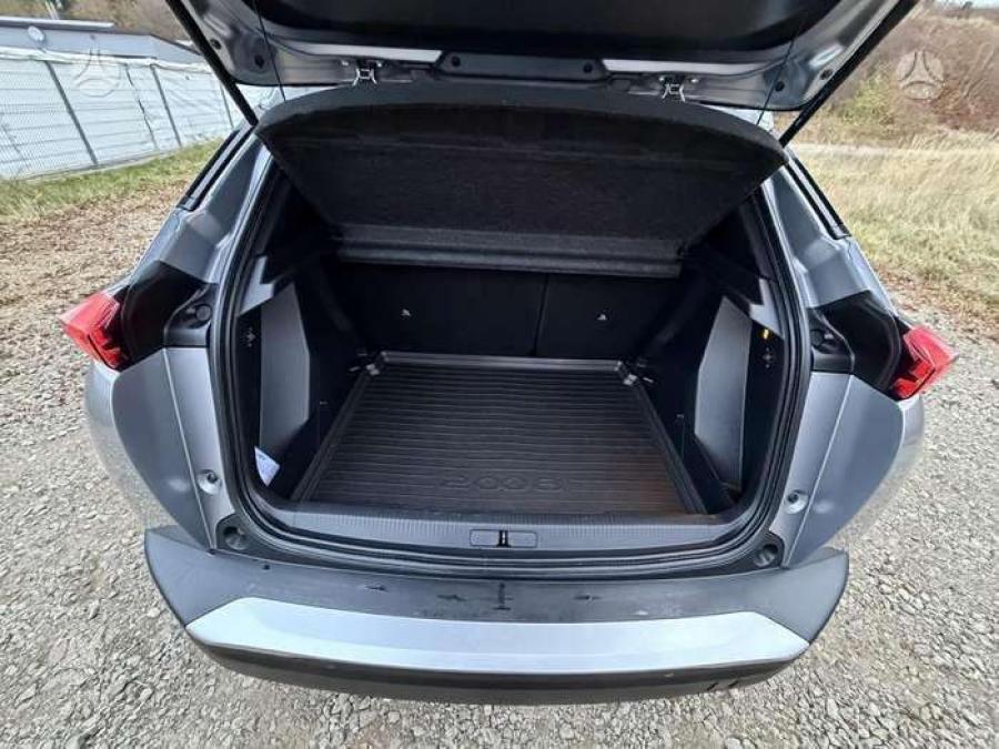 Peugeot 2008 2020 in Siauliai, with an engine capacity of 1.50 L and mileage of 136 thousand km for 13750 €, photo 35 on AUTOMOTO.COM.LV