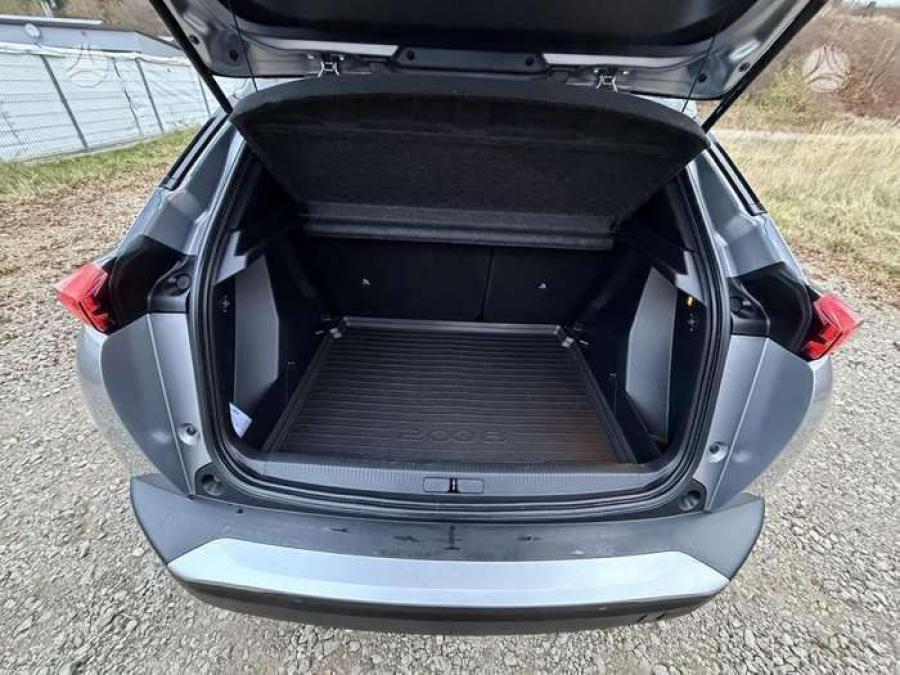 Peugeot 2008 2020 in Siauliai, with an engine capacity of 1.50 L and mileage of 136 thousand km for 13750 €, photo 35 on AUTOMOTO.COM.LV