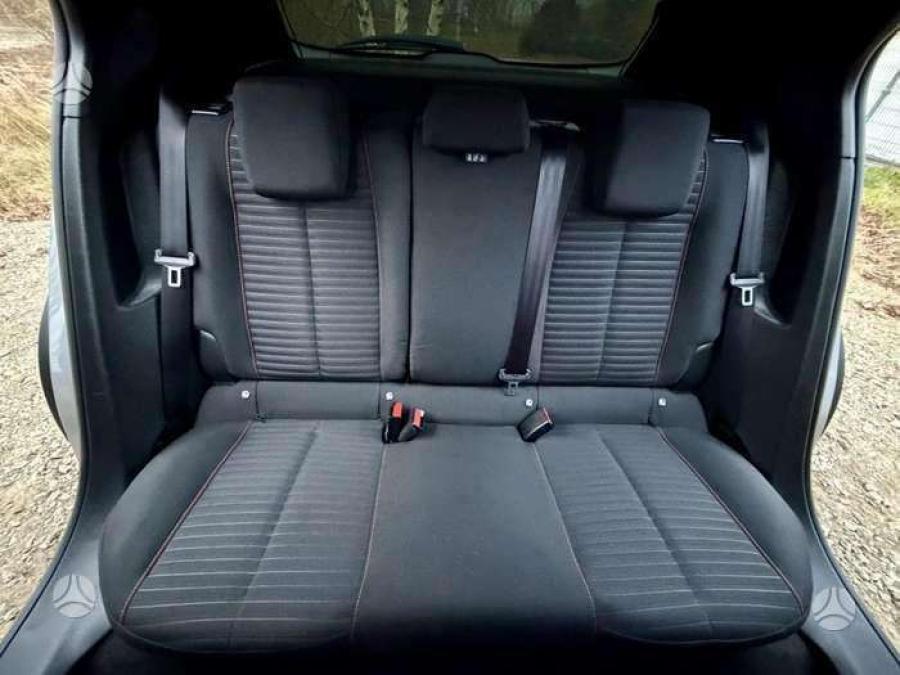 Peugeot 2008 2020 Šauļi, ar dzinēja tilpumu 1.50 L un nobraukumu 136 tūkst. km par 13750 €, foto 26 vietnē AUTOMOTO.COM.LV