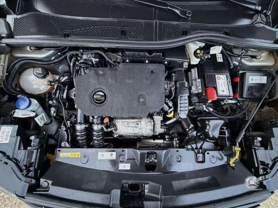 Peugeot 2008 2020 Šauļi, ar dzinēja tilpumu 1.50 L un nobraukumu 136 tūkst. km par 13750 €, foto 37 vietnē AUTOMOTO.COM.LV
