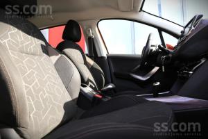 Orange Peugeot 2008 2014 in Riga, with an engine capacity of 1.60 L and mileage of 190 thousand km for 4995 €, photo 13 on AUTOMOTO.COM.LV