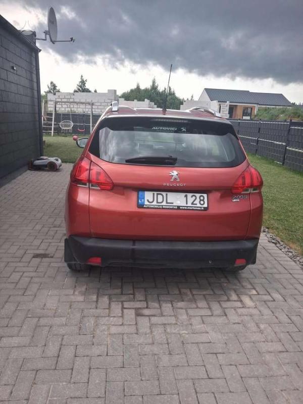 Orange Peugeot 2008 2015 in Vilnius, with an engine capacity of 1.56 L and mileage of 186 thousand km for 5200 €, photo 2 on AUTOMOTO.COM.LV