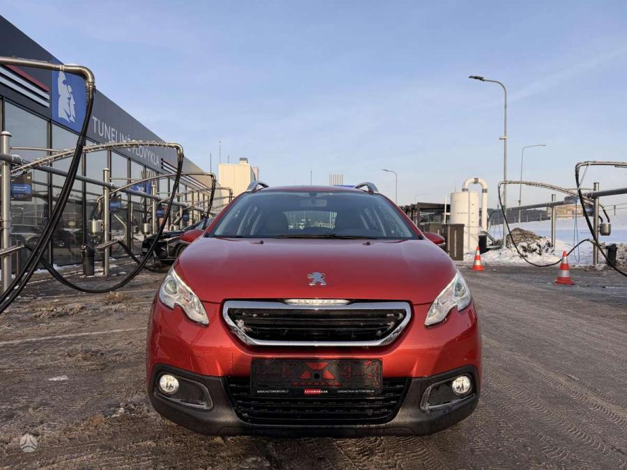 Oranžs Peugeot 2008 2016 Viļņa, ar dzinēja tilpumu 1.20 L un nobraukumu 133 tūkst. km par 6950 €, foto 2 vietnē AUTOMOTO.COM.LV
