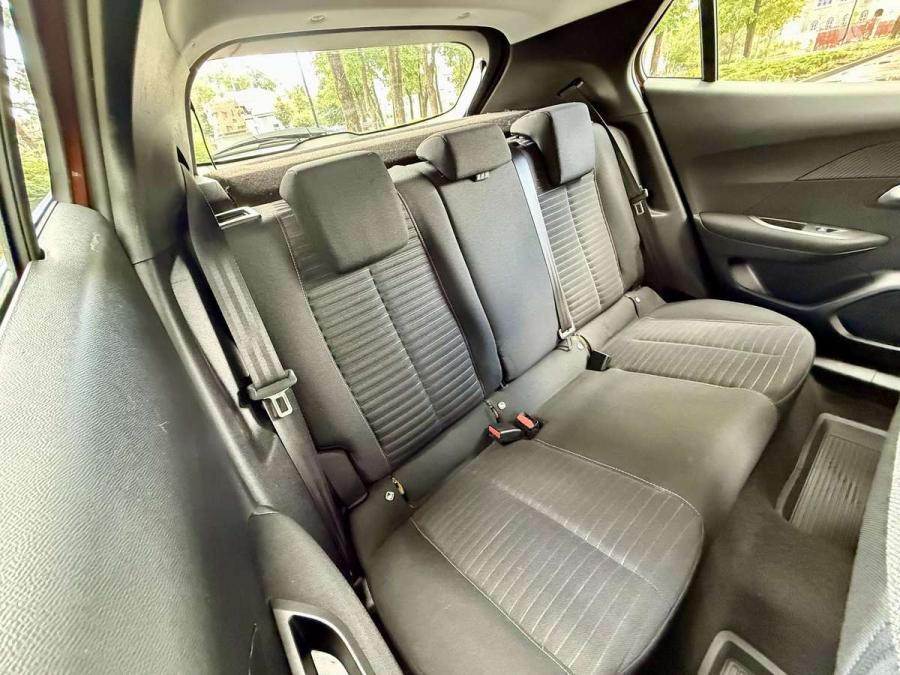 Oranžs Peugeot 2008 2020 Tauragė, ar dzinēja tilpumu 1.20 L un nobraukumu 221 tūkst. km par 9900 €, foto 14 vietnē AUTOMOTO.COM.LV