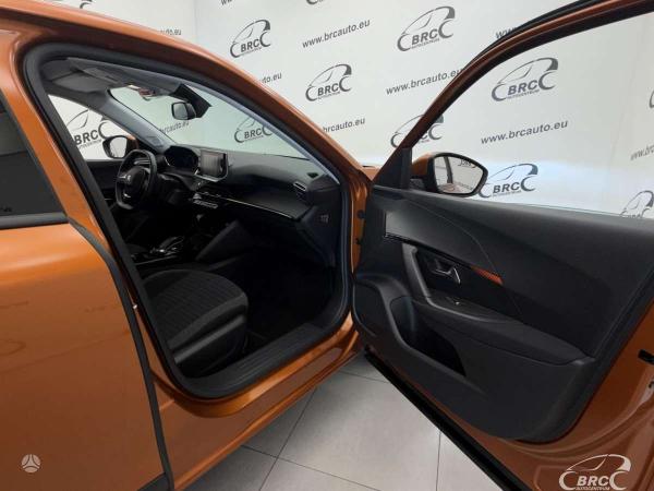 Orange Peugeot 2008 2020 in Vilnius, with an engine capacity of 0.00 L and mileage of 79 thousand km for 15500 €, photo 10 on AUTOMOTO.COM.LV