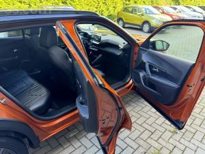 Oranžs Peugeot 2008 2020 Rīga, ar dzinēja tilpumu 1.20 L un nobraukumu 123 tūkst. km par 14500 €, foto 12 vietnē AUTOMOTO.COM.LV