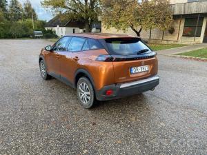 Orange Peugeot 2008 2020 in Saldus, with an engine capacity of 1.20 L and mileage of 82 thousand km for 12500 €, photo 5 on AUTOMOTO.COM.LV