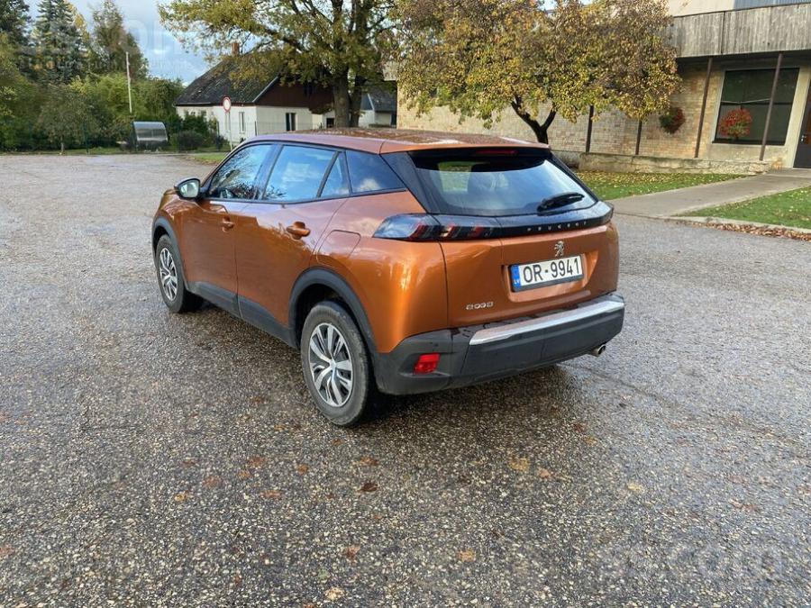 Orange Peugeot 2008 2020 in Saldus, with an engine capacity of 1.20 L and mileage of 82 thousand km for 12500 €, photo 5 on AUTOMOTO.COM.LV